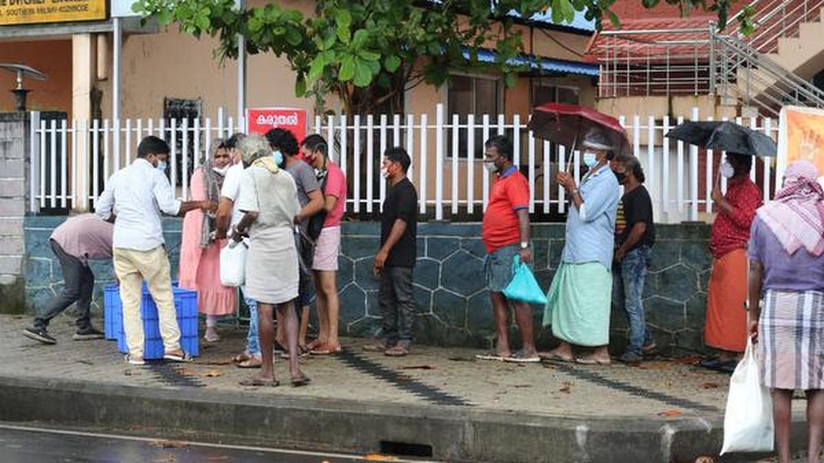 A lunch box for the destitute - The Hindu