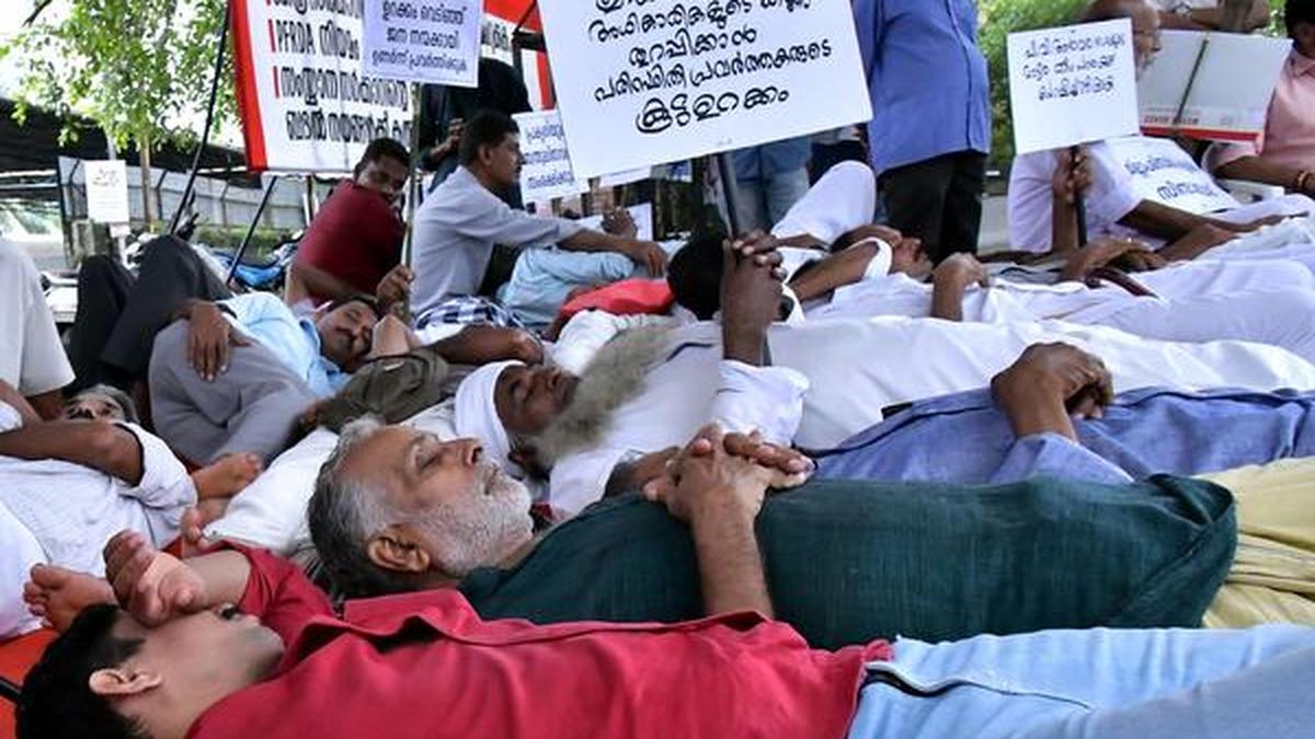 ‘Sleep protest’ against water theme park - The Hindu