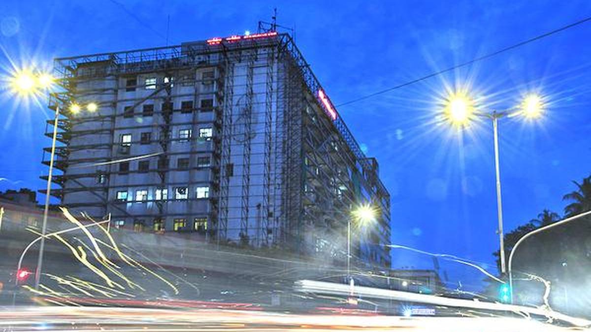 Churchgate building reverts to old look - The Hindu