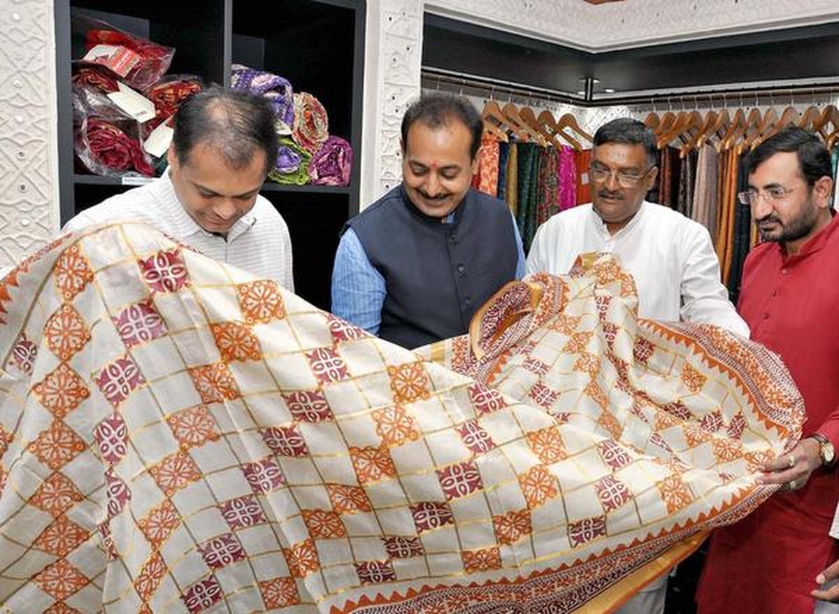 Gujarat plans to double Garvi Gurjari stores across India - The Hindu