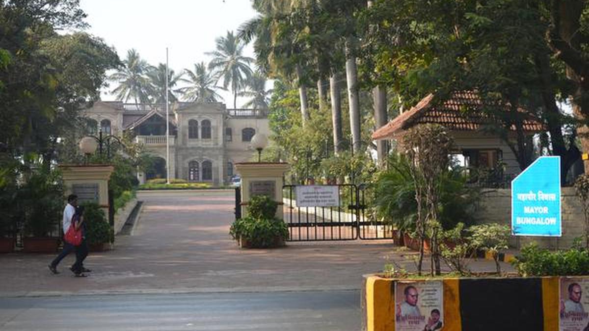 Mayor’s bungalow handed over for Bal Thackeray memorial - The Hindu