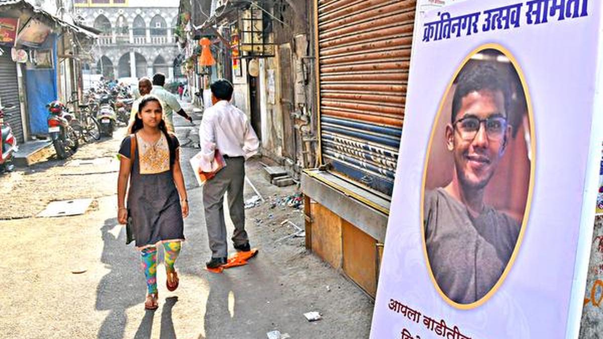 Marathi actor dies after fall from train at Malad - The Hindu