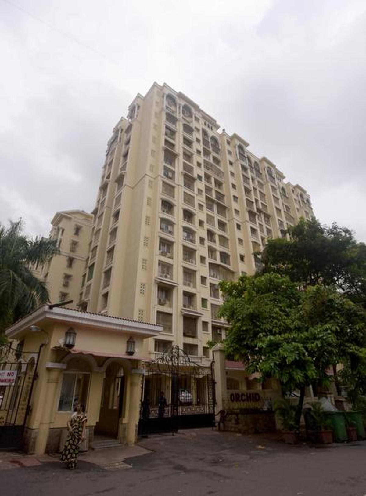 14-year-old girl ends life in Kandivali high-rise - The Hindu