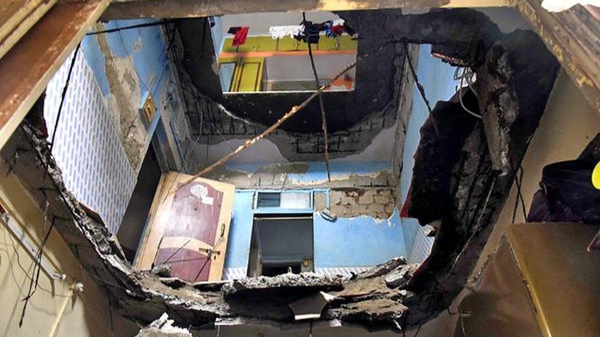 Three injured in slab collapse - The Hindu