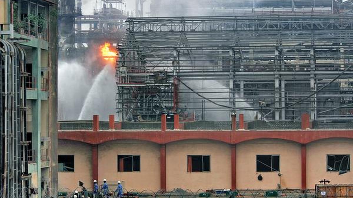 40 injured in blast, fire at BPCL refinery - The Hindu
