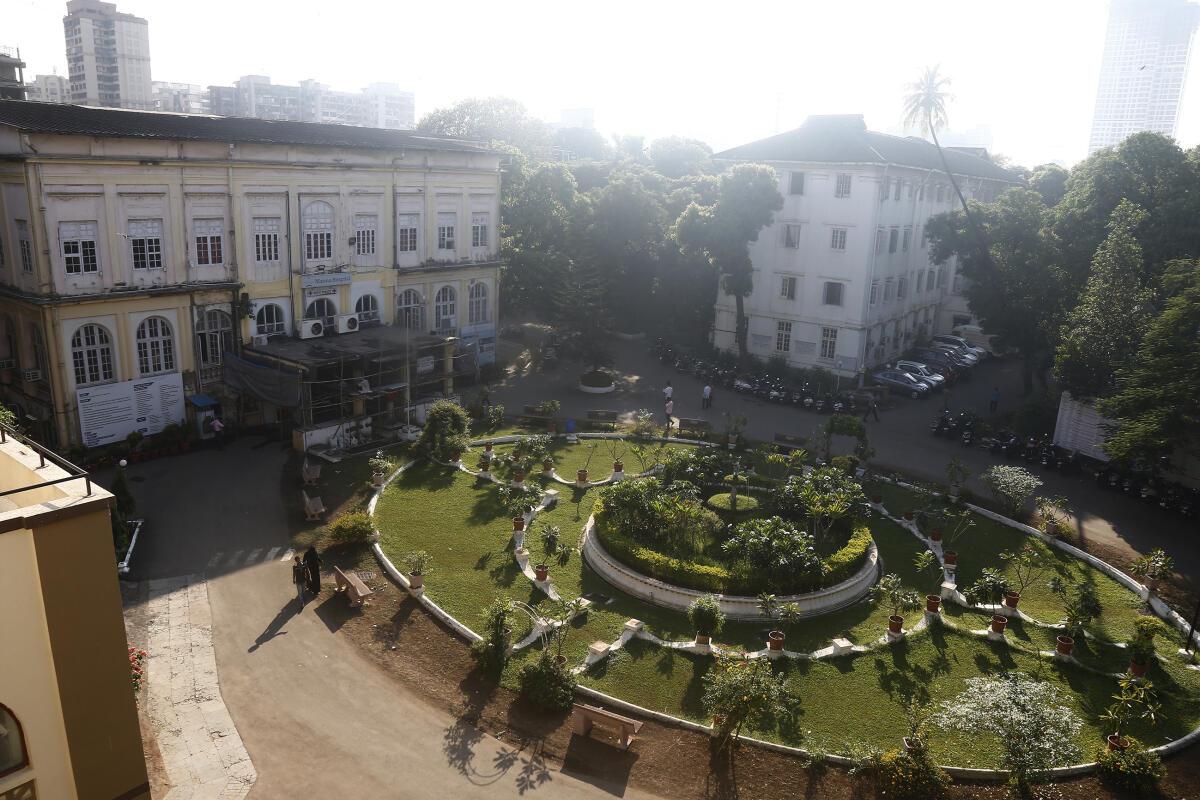 Pandemic spurs revamp of iconic Byculla hospital - The Hindu