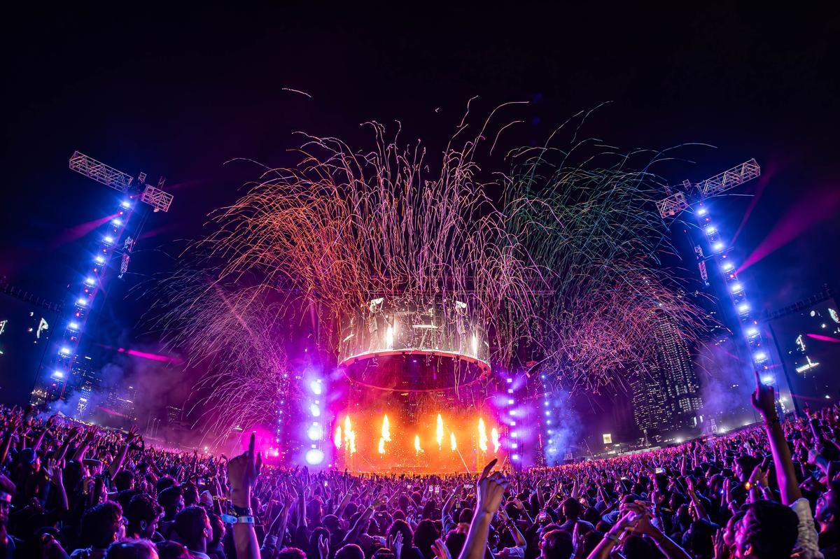 Ed Sheeran Mathematics Tour creates ‘Perfect’ evening for fans with a ...