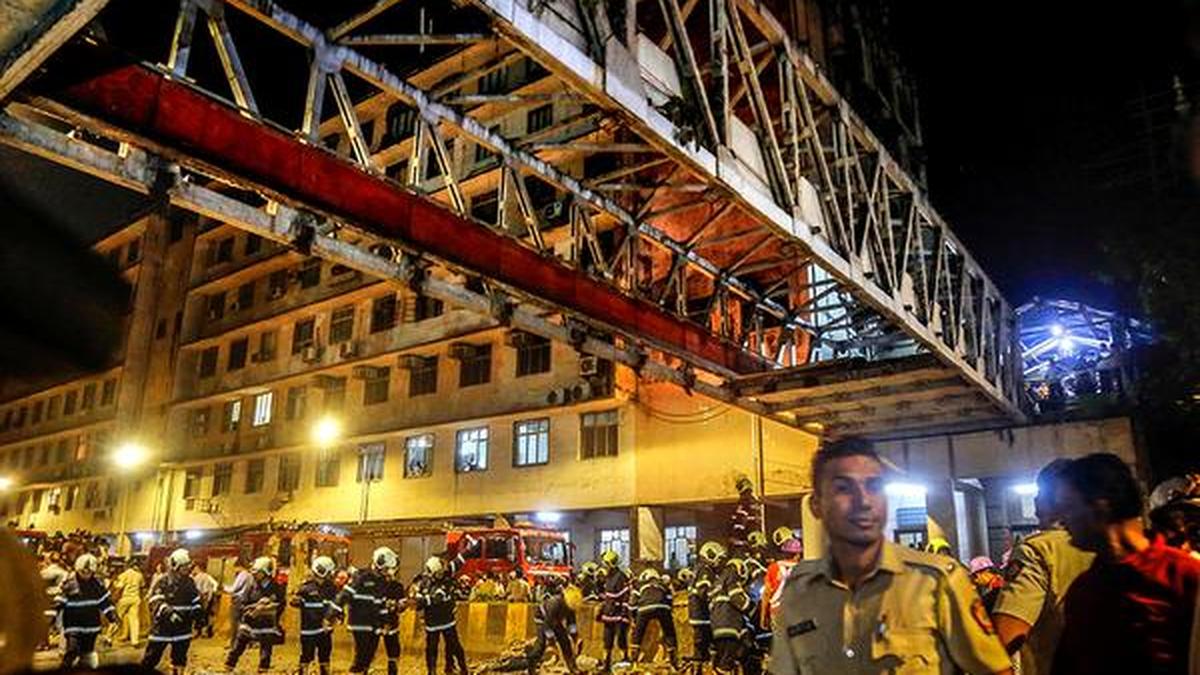 6 dead after footbridge collapses at Mumbai's CST - The Hindu