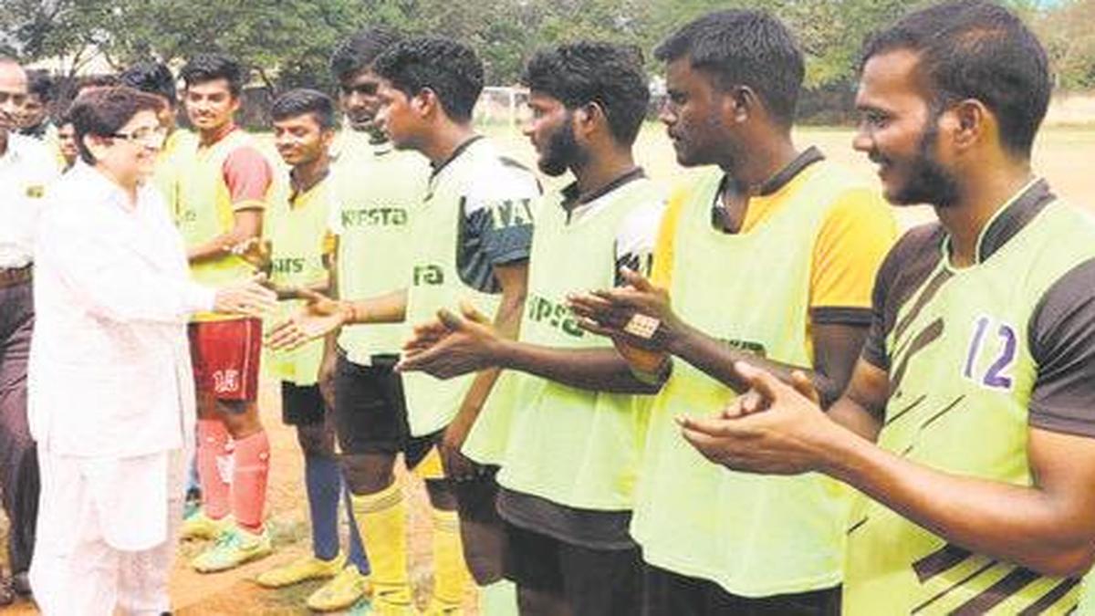 Raj Nivas celebrates National Youth Day - The Hindu