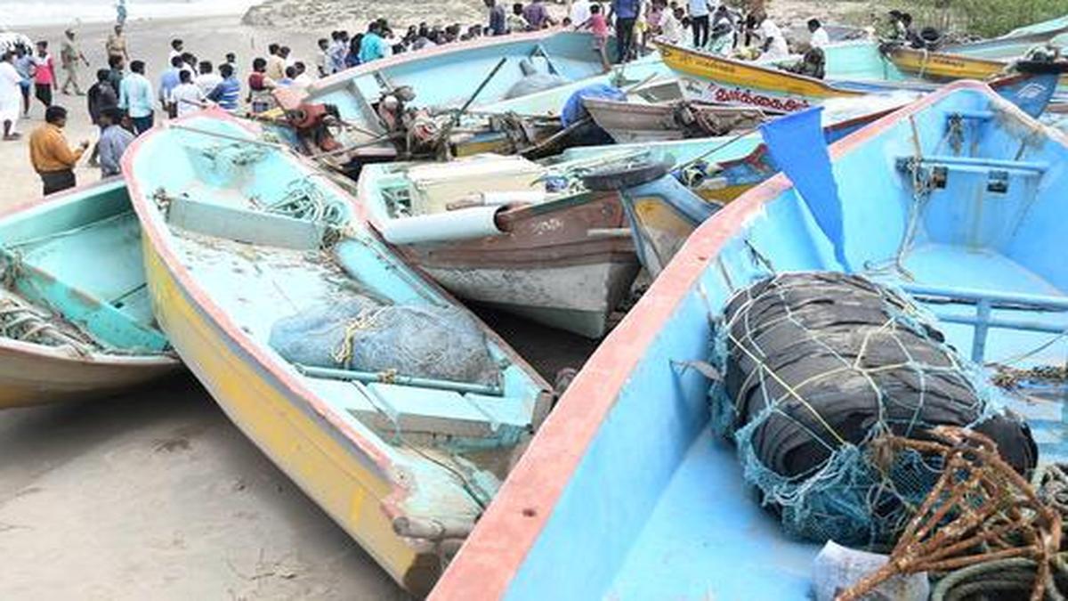 Rain kills three as cyclone strikes Cuddalore district - The Hindu
