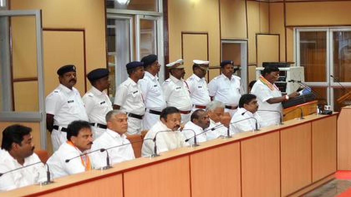 Cong. plans campaign against Bedi - The Hindu