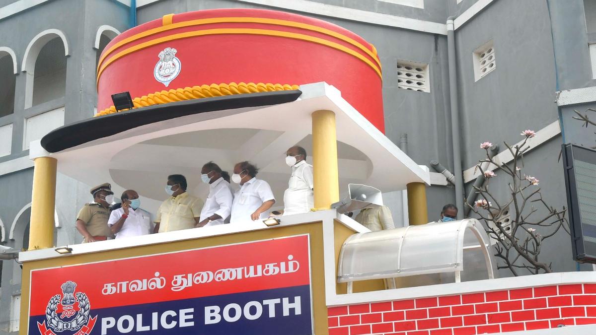Chief Minister opens new police booth - The Hindu