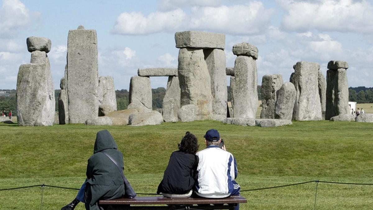 Scientists unveil details about Stonehenge builders - The Hindu