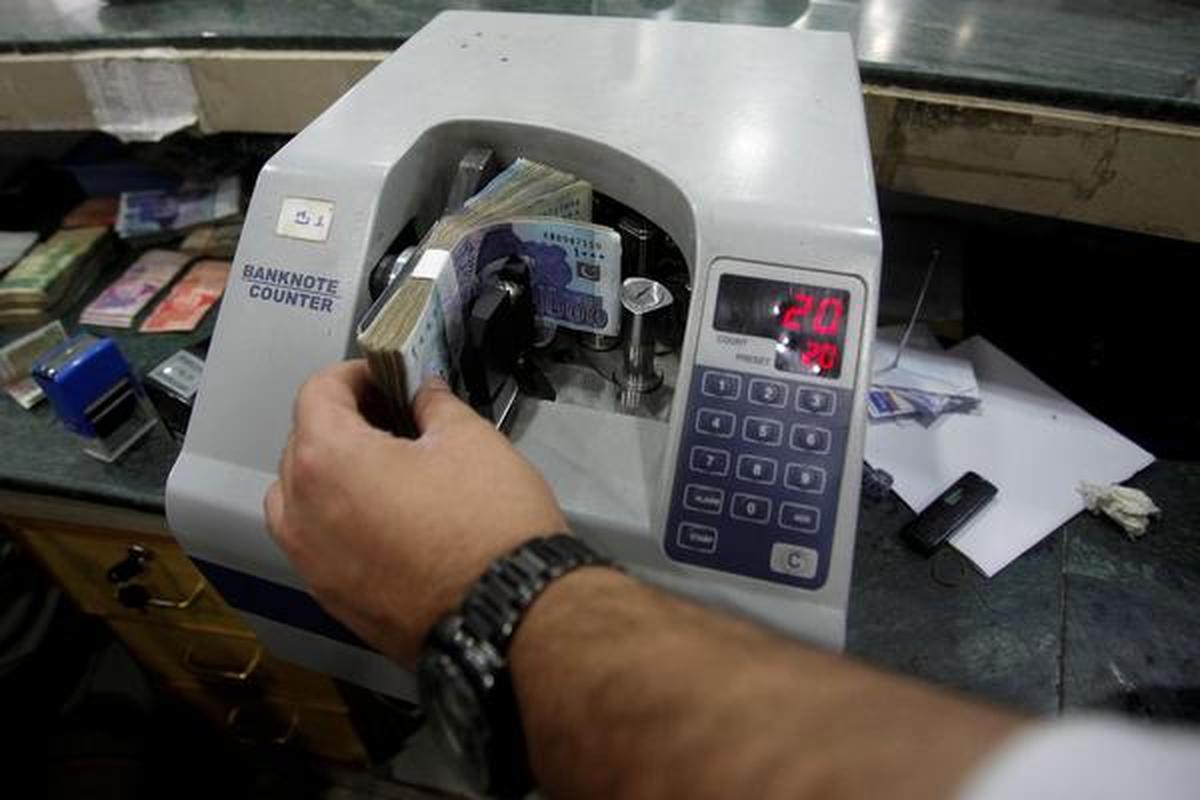 Thousands of Pakistan bank accounts hacked, money stolen in October ...