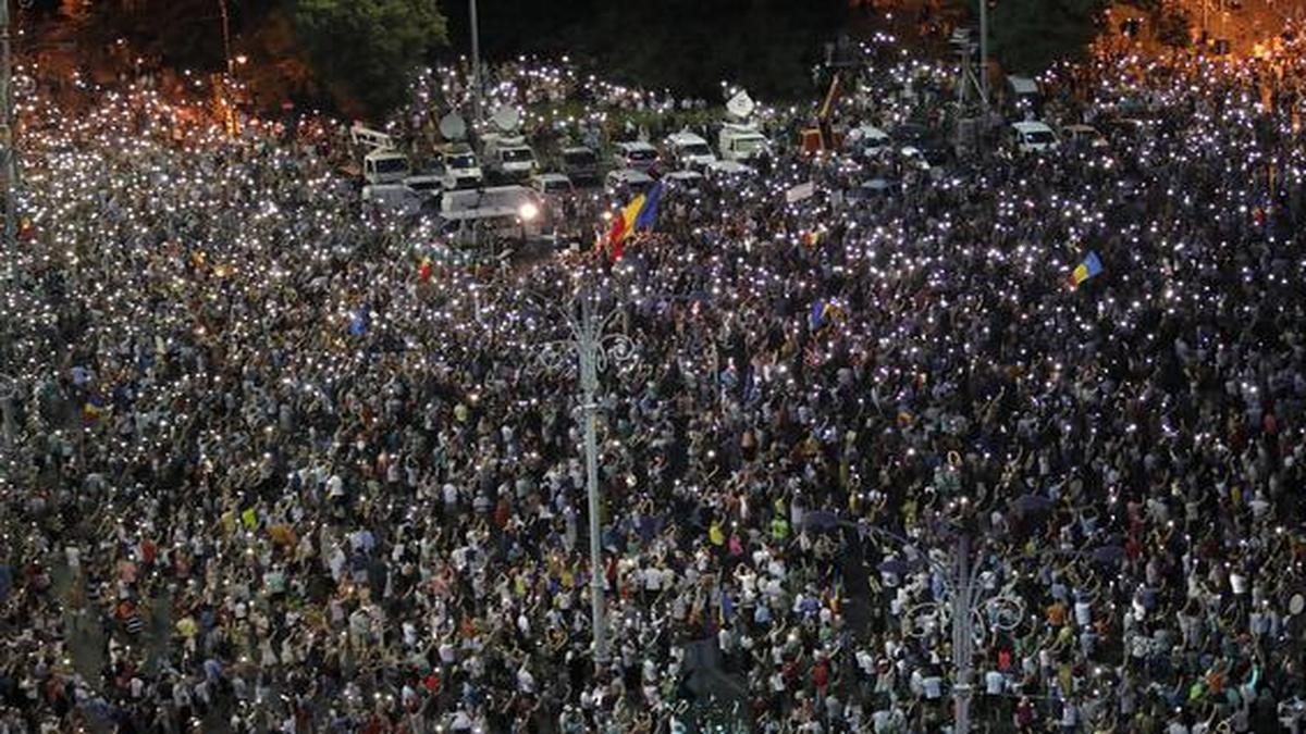 Thousands rally in Romania on anniversary of violent protest - The Hindu