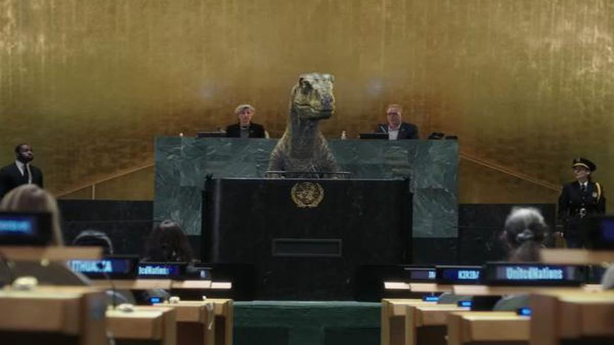 Dinosaur takes to UN General Assembly podium to tell world leaders: Don ...