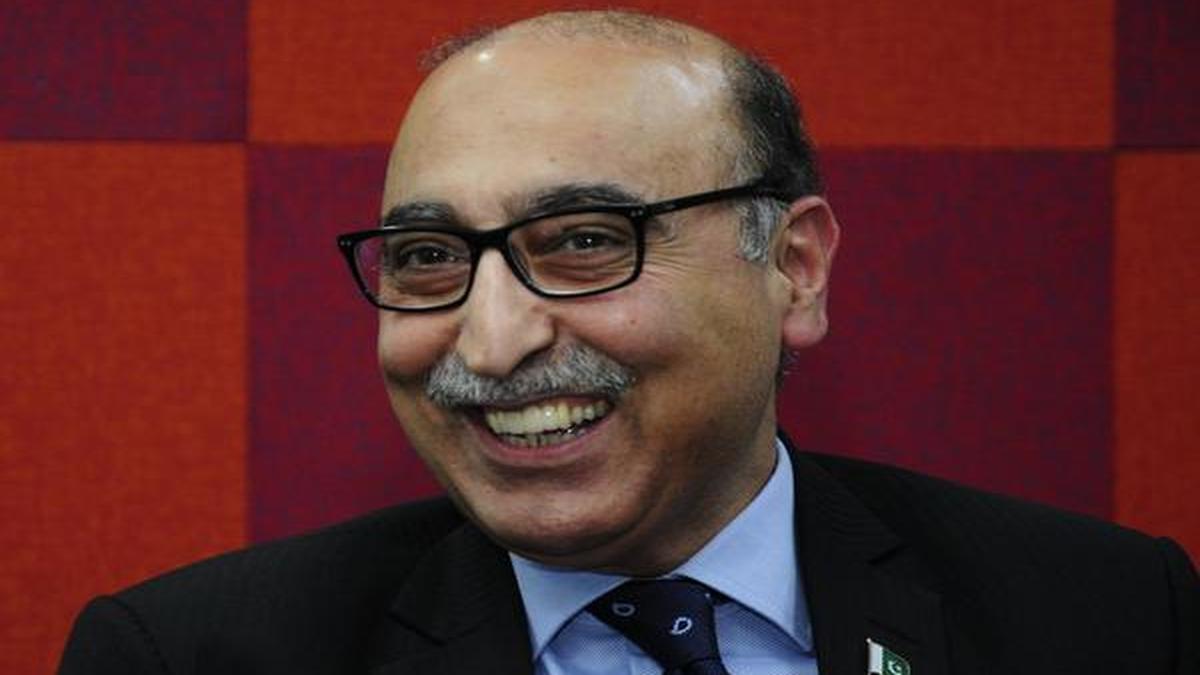 Pakistan thanks India after boy is returned to mother - The Hindu