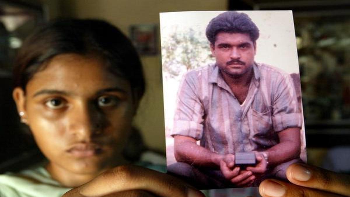 Sarabjit case: Pakistan court issues arrest warrant against jail ...