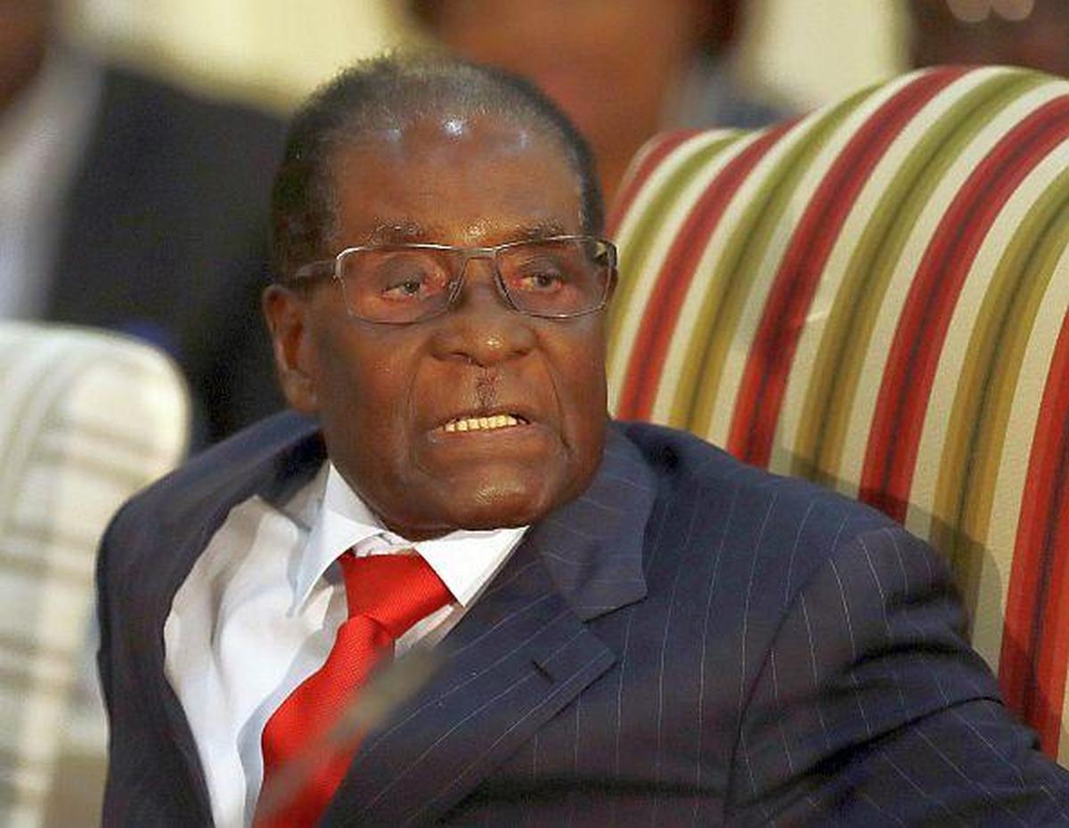Mugabe defies expectations of immediate resignation - The Hindu