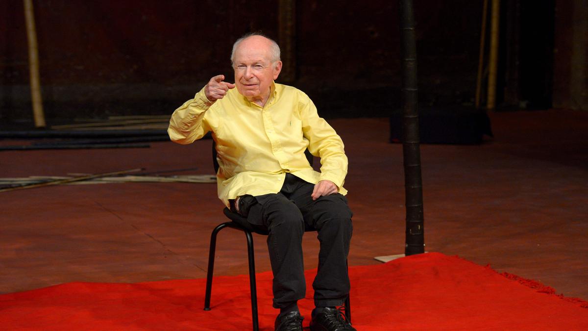 Visionary British theatre director Peter Brook, 97, passes away - The Hindu