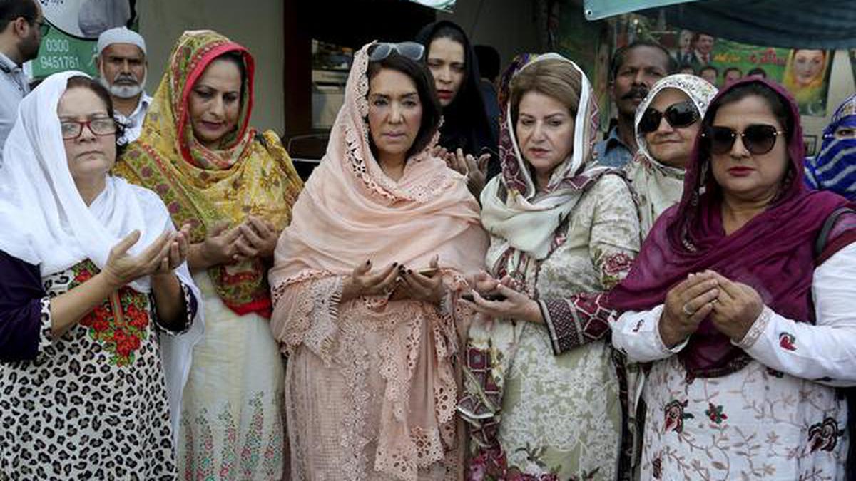 Nawaz Sharif Remains Critical Platelets Drop Again Personal Physician