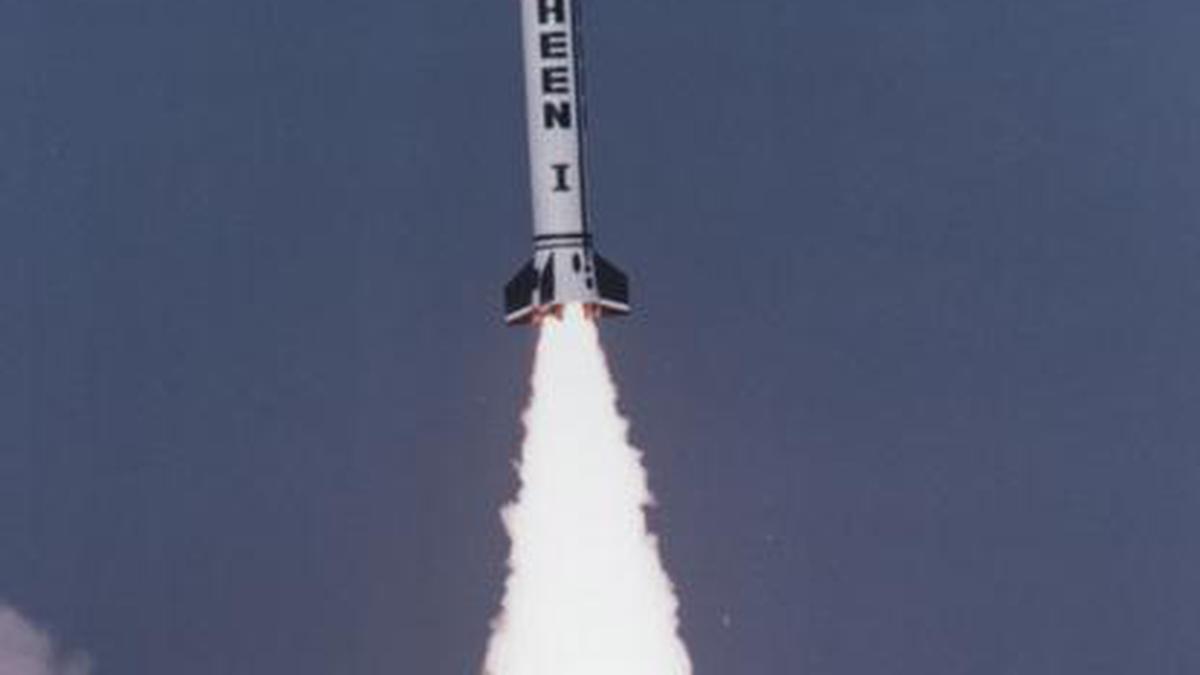 Pakistan successfully test fires surface-to-surface ballistic missile ...