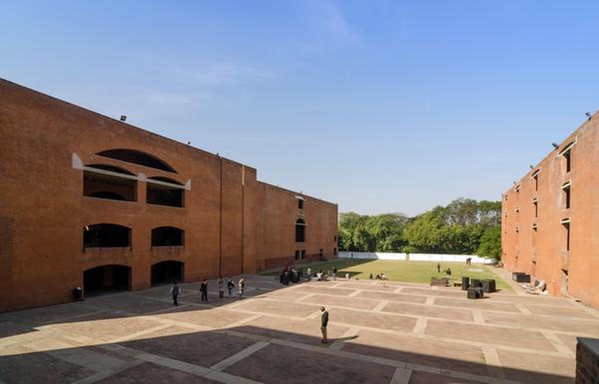 IIM-A to consult global experts on preserving its buildings - The Hindu