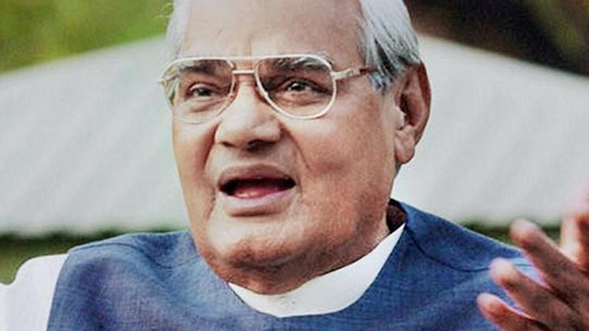 President, PM pay respects to Vajpayee on his death anniversary - The Hindu