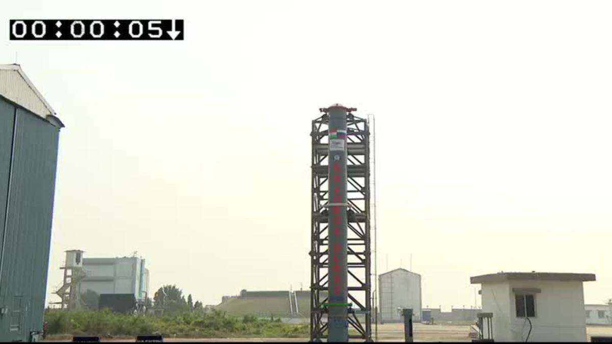 Watch | India test-fires BrahMos missile - The Hindu