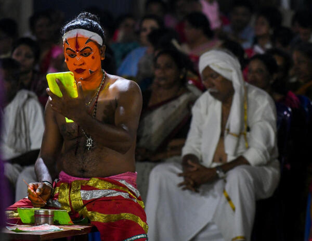 In Frames | The night of Bhoota Kola - The Hindu