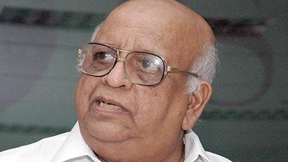 ECI to set up T.N. Seshan chair at its institute - The Hindu
