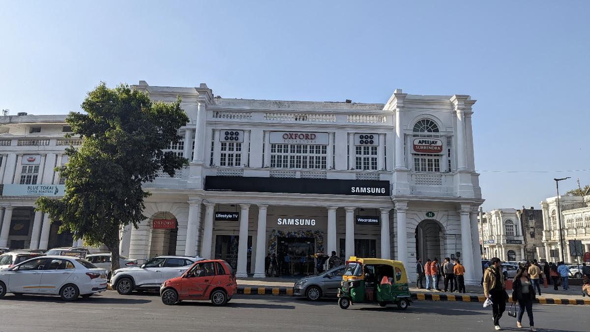 Samsung opens its largest offline store in north India - The Hindu