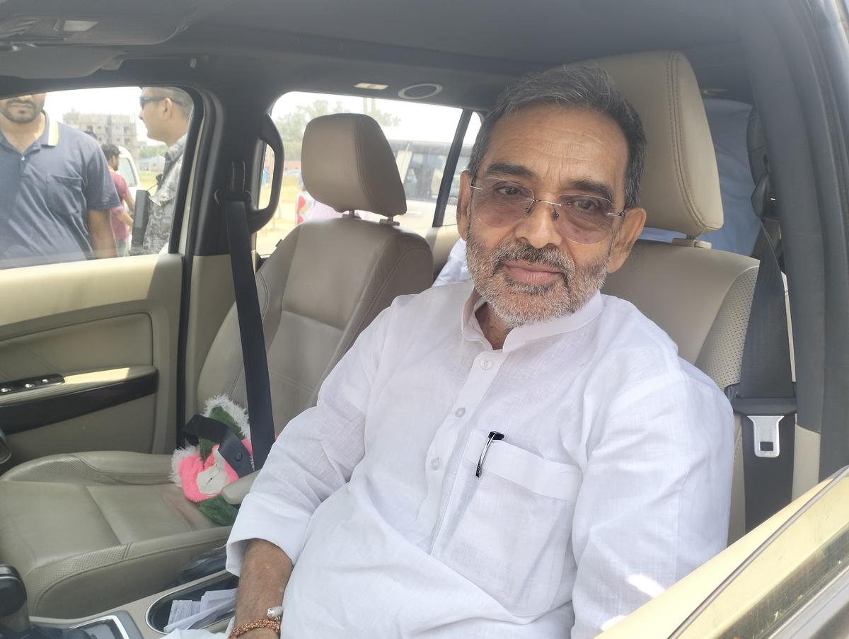 Neta vs abhineta: the Karakat battle pits a veteran politician against ...