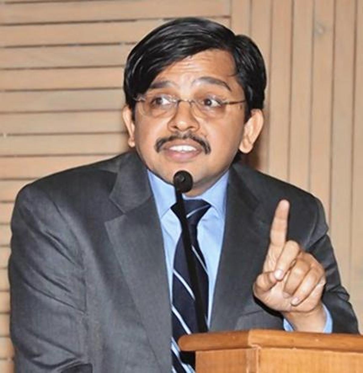 Delhi High Court judge Justice Muralidhar’s transfer triggers war of ...