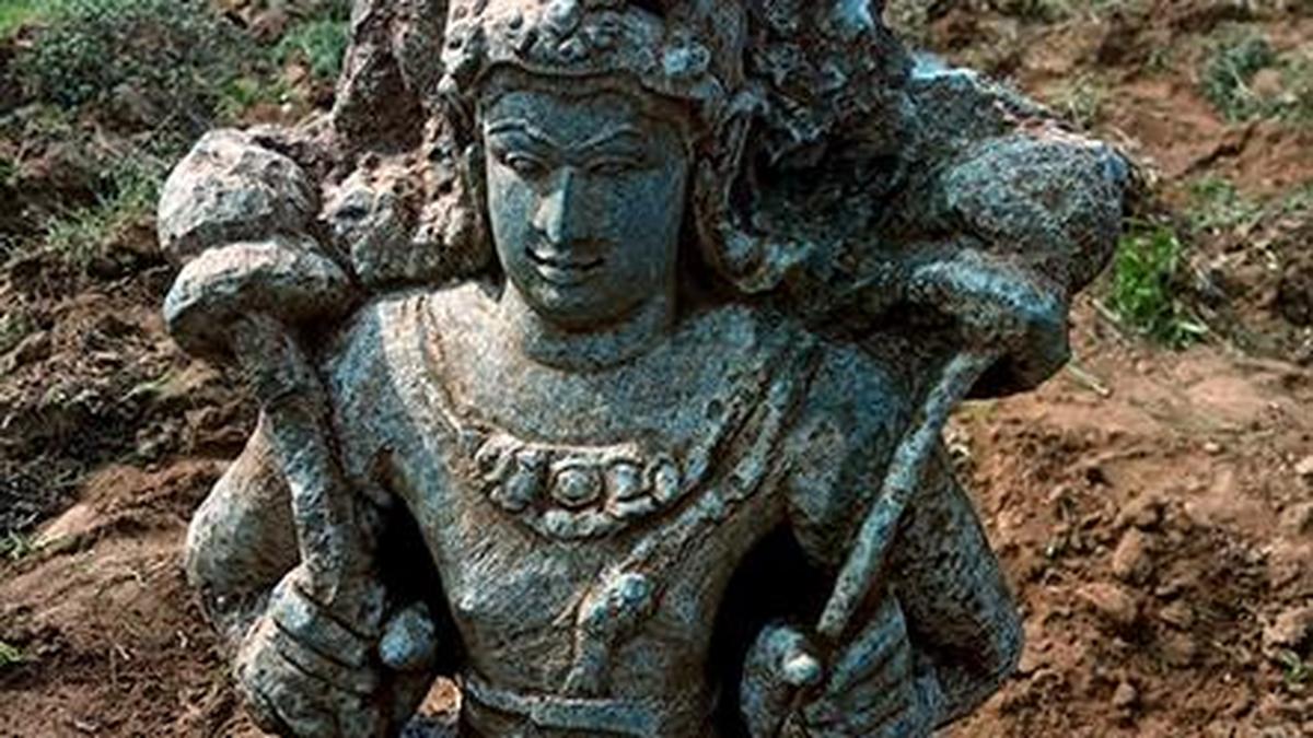 Stone idol of Sun God discovered - The Hindu