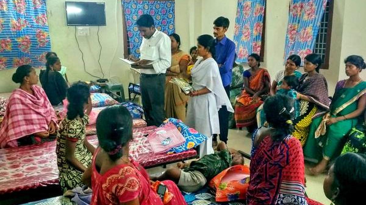 ‘Labour’ made less painful in Saluru - The Hindu