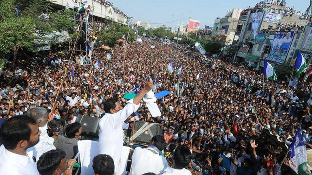 Jagan promises to waive loans of DWCRA groups - The Hindu