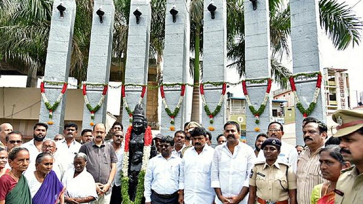 Tenali honours its brave sons - The Hindu