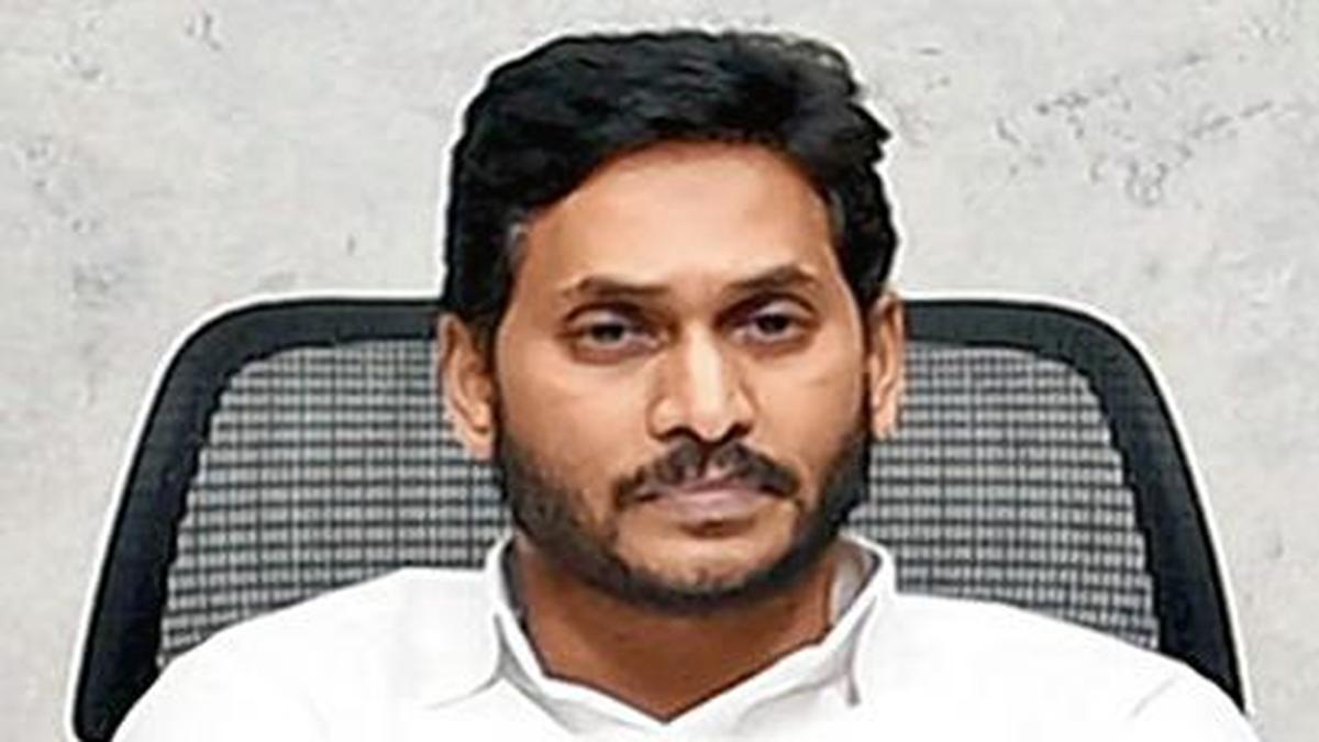 CM Reddy credits ₹2190 crore in farmers' accounts - The Hindu