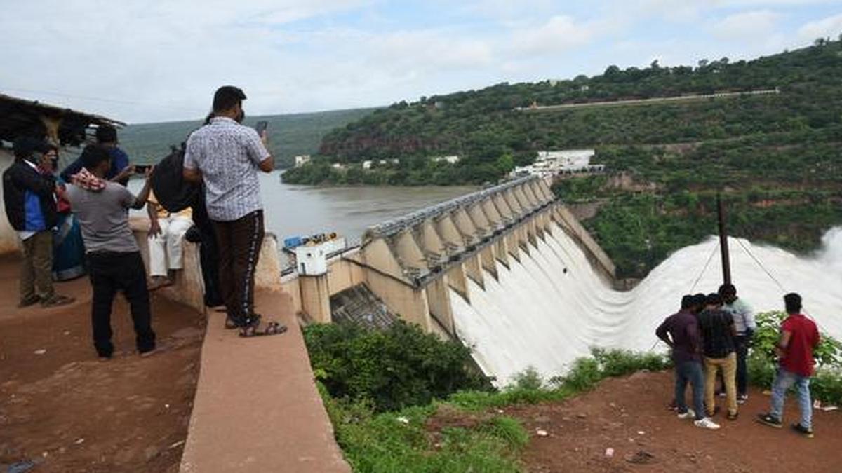 Srisailam Dam gets 103 tmcft of water from Tungabhadra - The Hindu