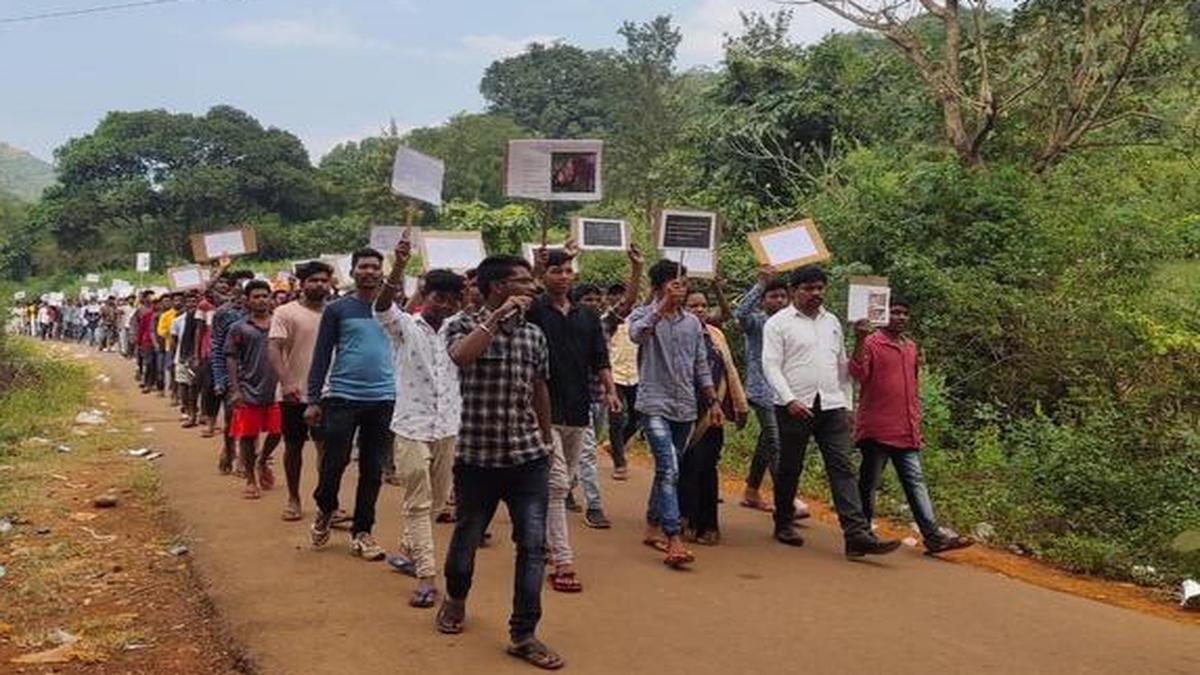 Tribals take out rally against Maoists - The Hindu