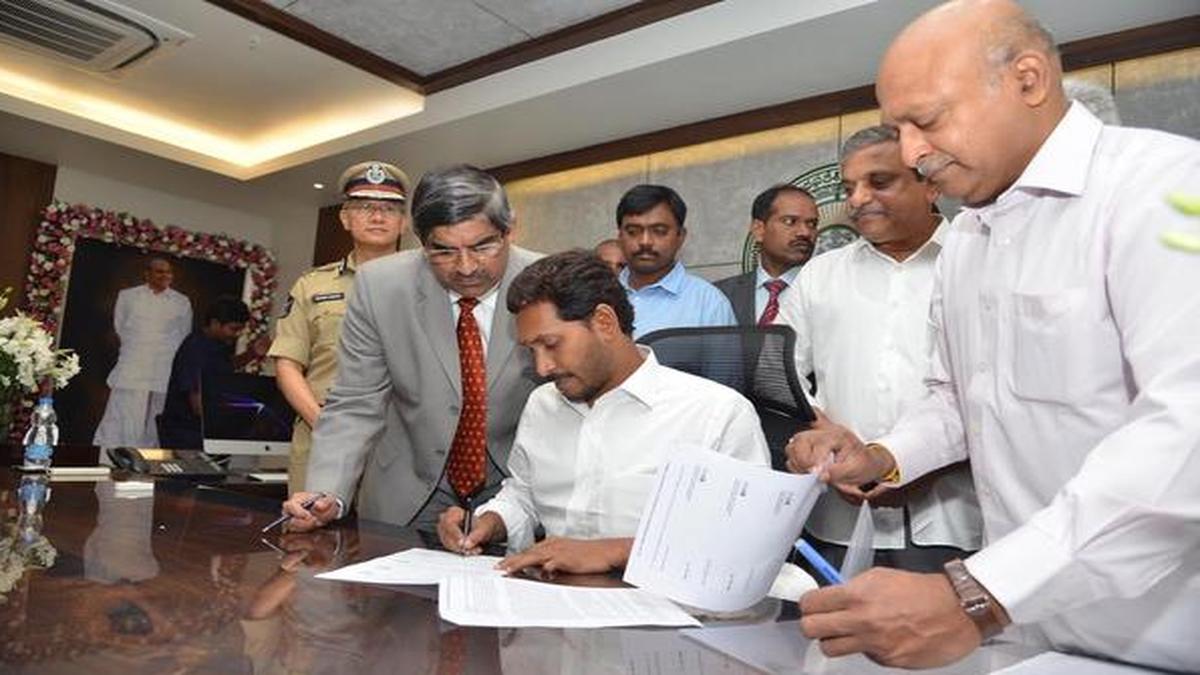 Jagan Mohan Reddy assumes charge as Andhra Pradesh CM - The Hindu