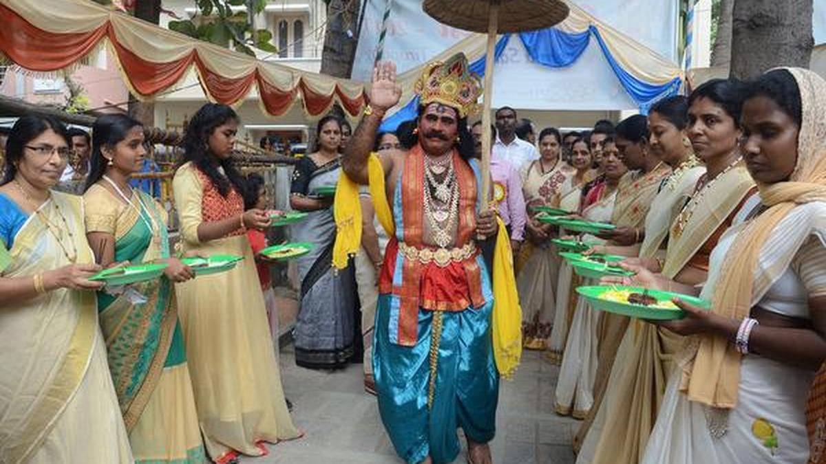 Reliving the Onam festivities in temple town - The Hindu