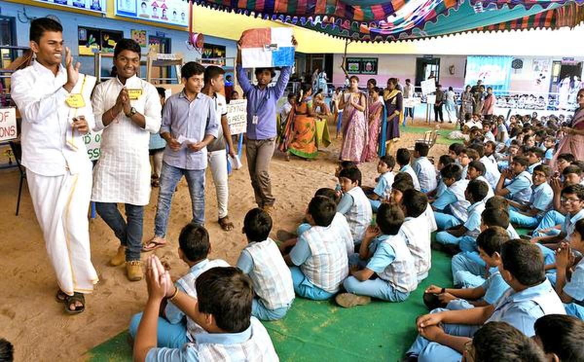 Awareness drives mark Voters’ Day - The Hindu