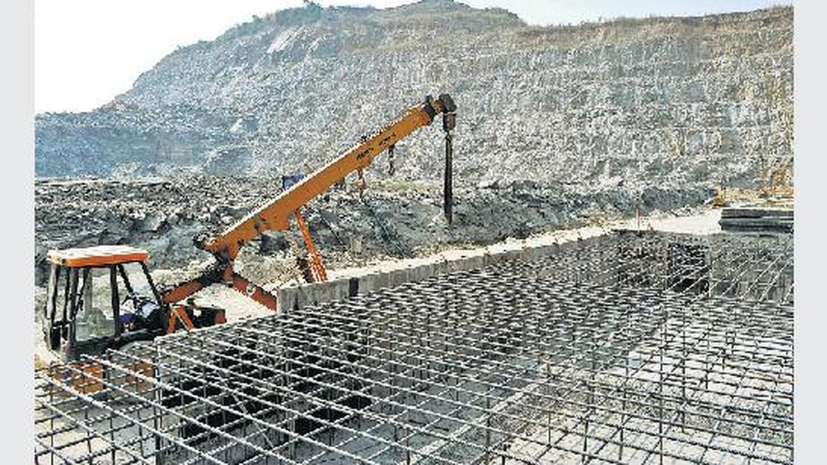 Delay in design approval plagues Polavaram project - The Hindu