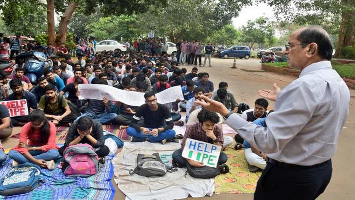 Upset IIPE students stage protest as campus placements fail to come by ...