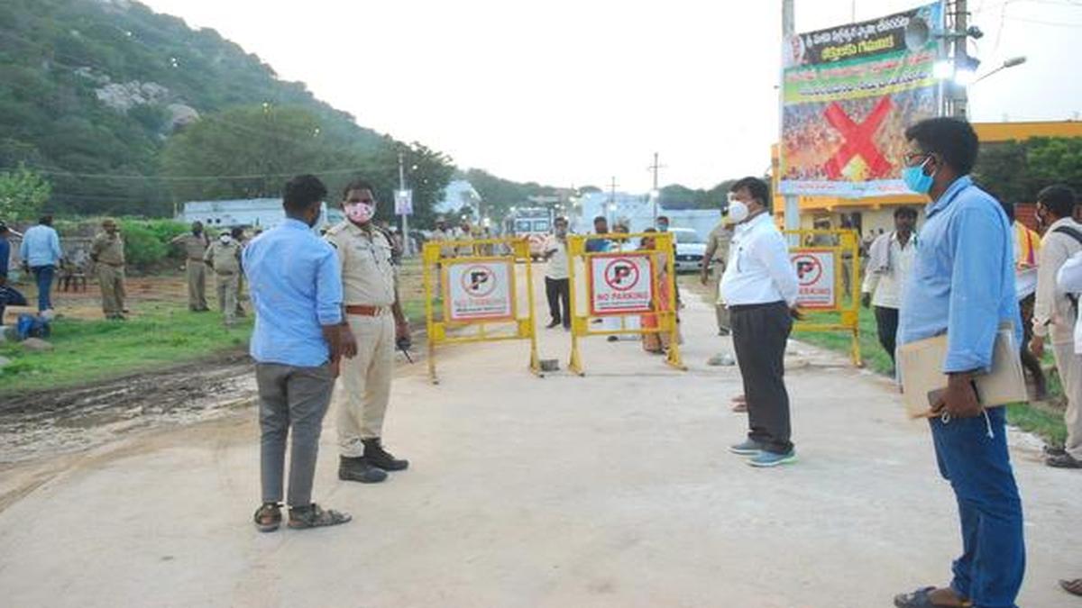 Banni festival: tension mounts at Devaragattu - The Hindu