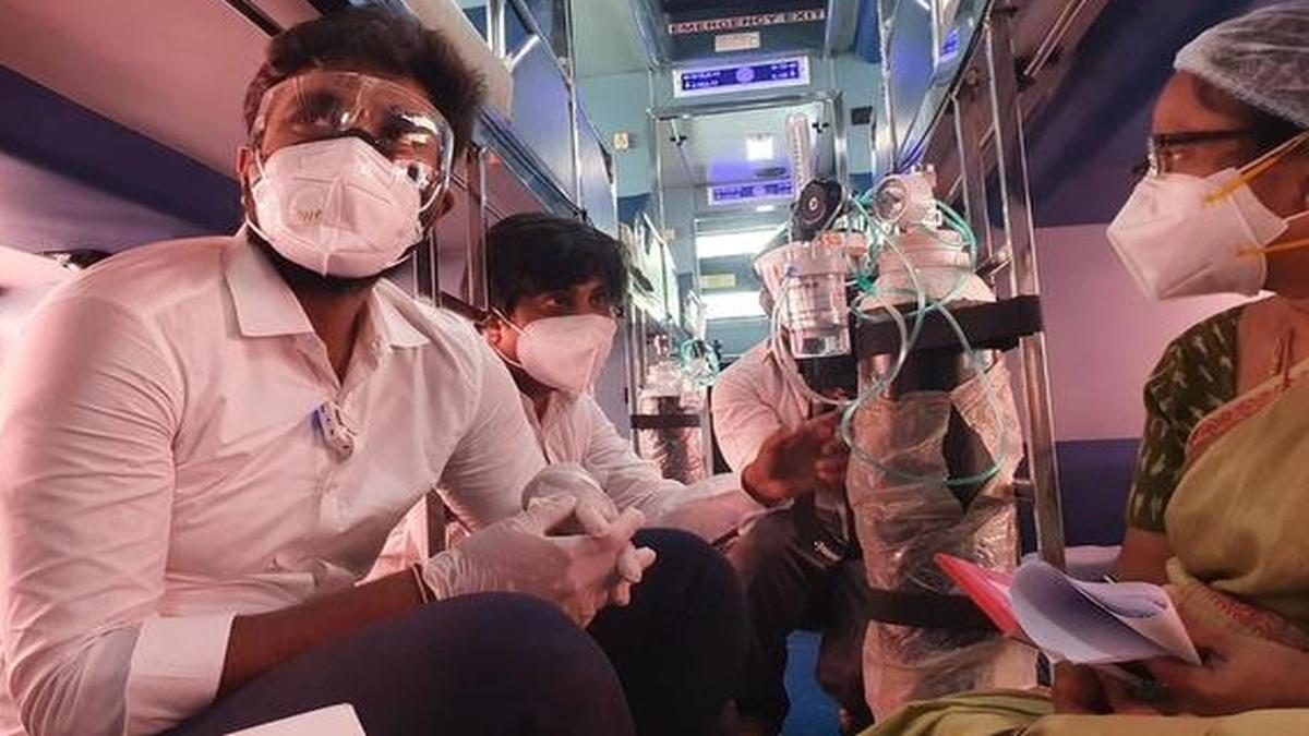 APSRTC to convert 4 buses into‘Oxygen on Wheel’ ambulances - The Hindu