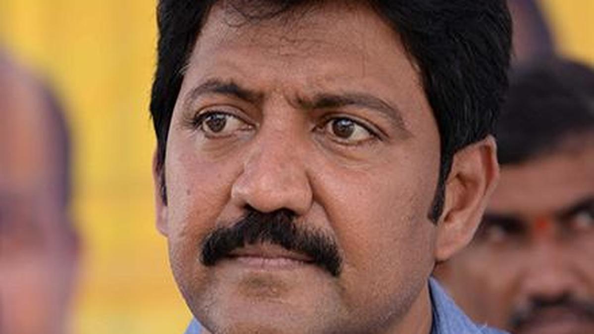 Vallabhaneni Vamsi meets CM - The Hindu