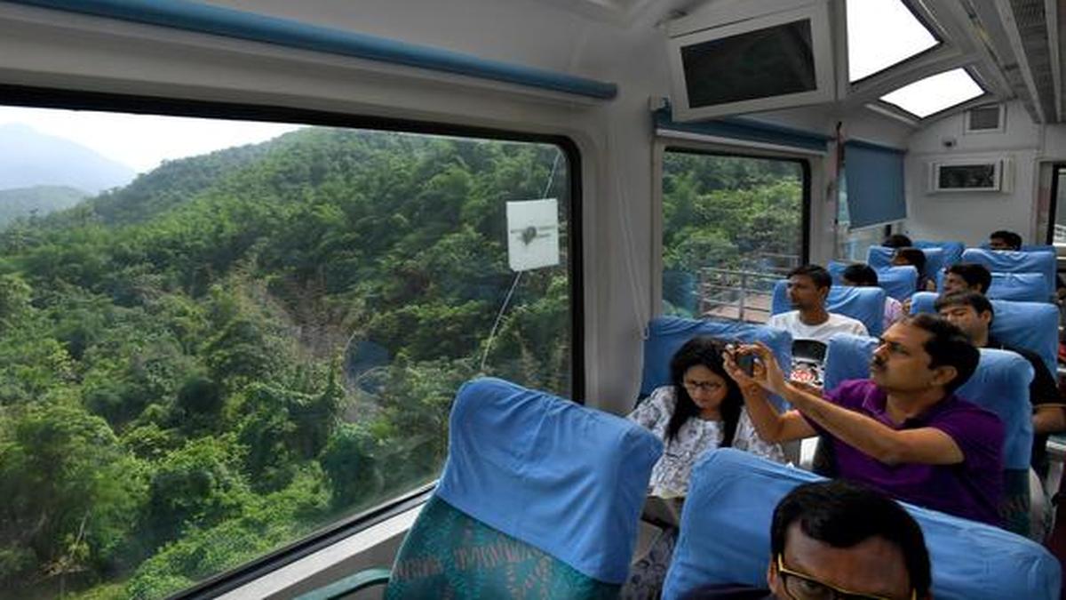 Araku train to soon get more Vistadome coaches - The Hindu